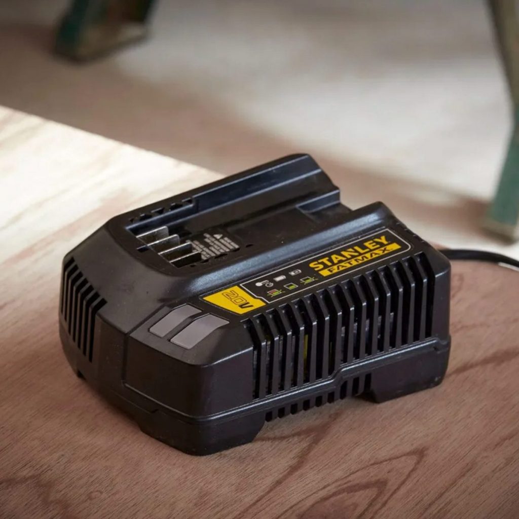 Cargador De Batería 20v 4ah Stanley SC400-B2